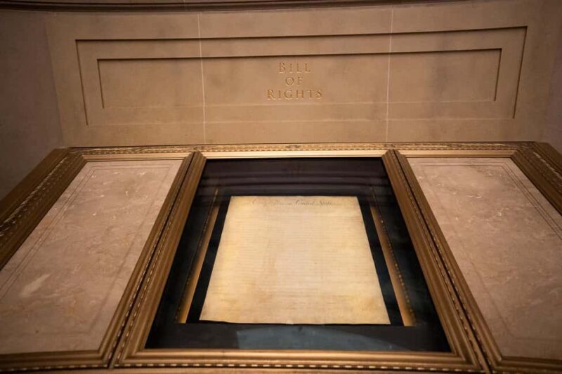 DC: Archives & Portrait Gallery Skip-the-Line Tour 6ppl Max - FAQ