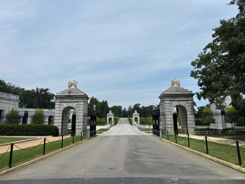 DC: Arlington Cemetery Walking Tour & Changing of the Guard - FAQ