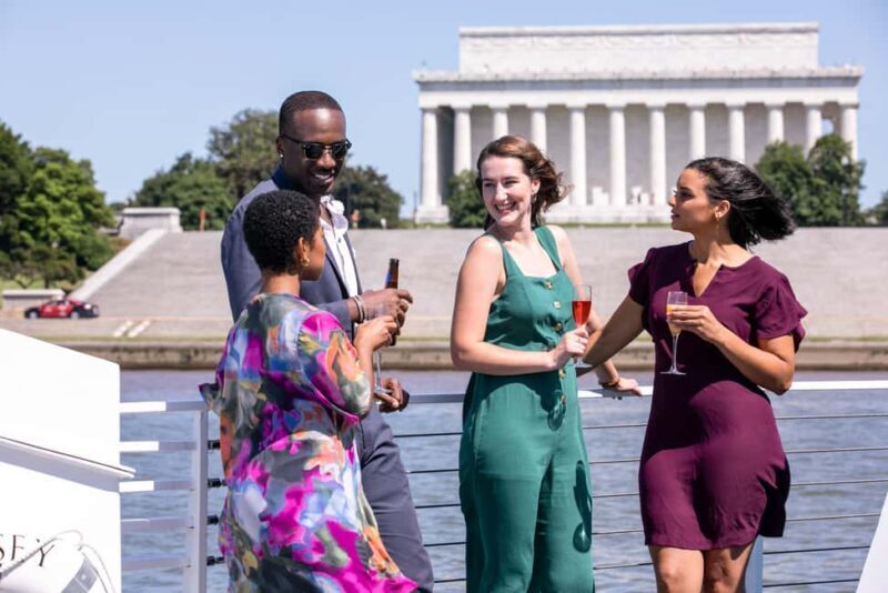 DC: City Cruises Gourmet Brunch, Lunch, or Dinner Cruise - The Sum Up