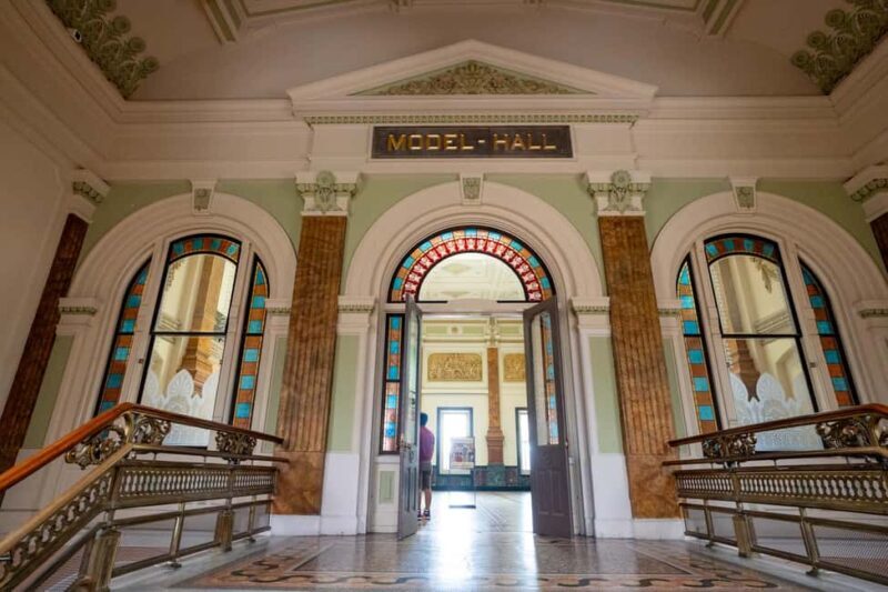 DC: National Portrait Gallery and SAAM Semi-Private Tour - Exploring the National Portrait Gallery and SAAM Semi-Private Tour