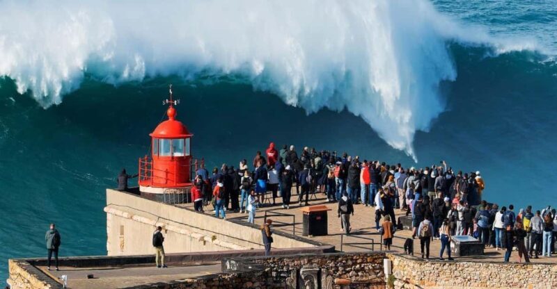 De Lisboa: Óbidos & Nazaré Giant Waves, Ginja & Small Group - The Value of the Experience