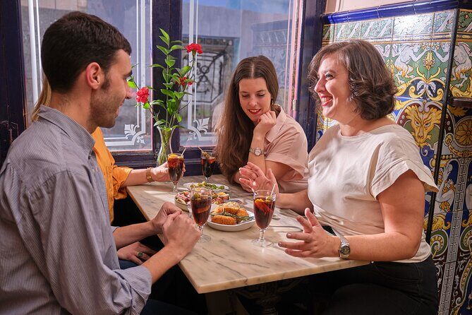 De Tapas in Malasaña: Evening Wine and Tapas Tour - Why This Tour Offers Excellent Value