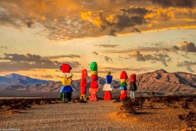 Death Valley, Seven Magic Mountains & Vegas Sign Tour - Who Would Love This Tour?