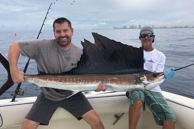 Deep sea fishing charters in Fort Lauderdale aboard 52' Hatteras - The Experience: A Deep Dive into What You Can Expect