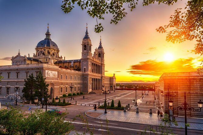 Deep Tissue Massage and continue visiting - What to Expect from the Madrid Deep Tissue Massage Experience