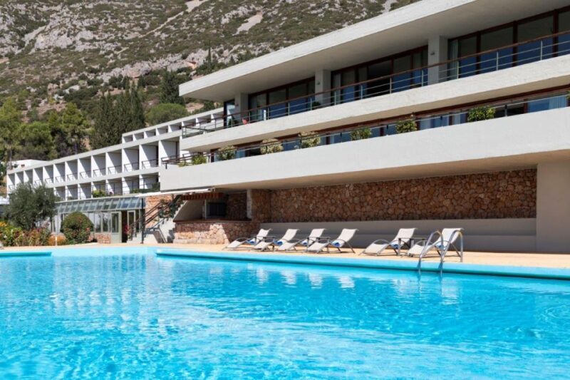 Delphi 2Day Tour with guide,tickets,Overnight & hotel pickup - The Transport and Logistics: What Matters