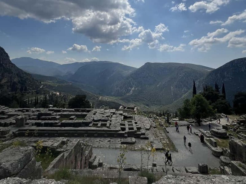 Delphi: Archaeological Site & Museum Ticket with Audio Tours - What to Expect from the Delphi Archaeological Experience