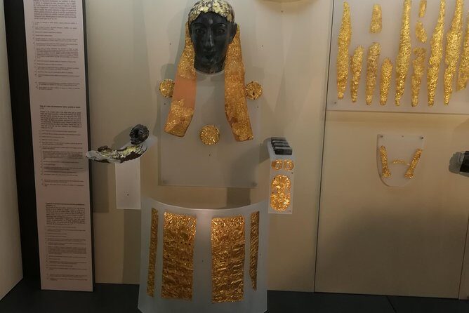 Delphi Full Day Private Tour: Temple of Apollo, Museum, Navel of Earth & Oracle - Who Is This Tour Best For?