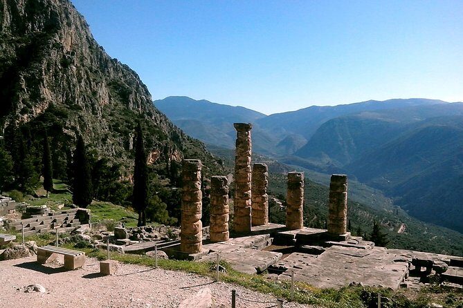 Delphi Meteora and Thermopylae 2-Day Private Tour - Key Points