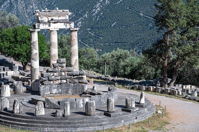 Delphi Skip-The-Line Private Tour with Licensed Guide & Admission - Key Points