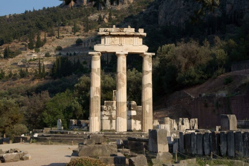 Delphi: Spanish guided one day tour - Why You’ll Love This Delphi Tour