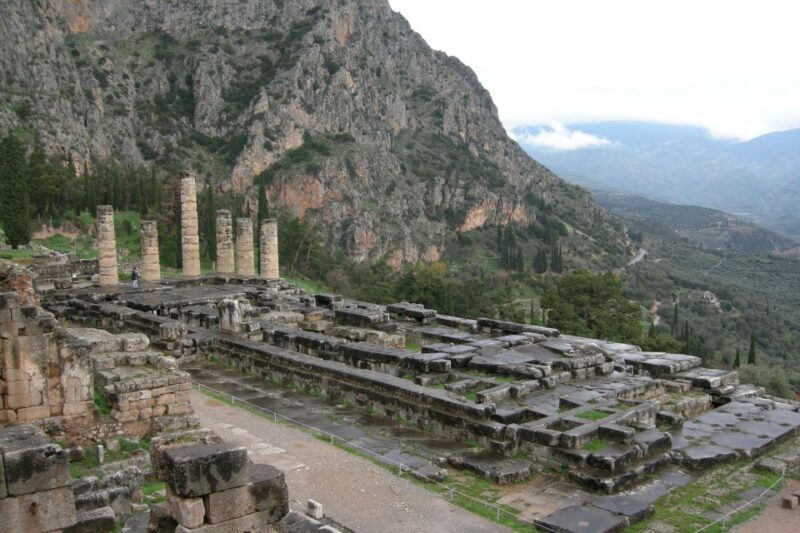 Delphi: Spanish guided one day tour - Potential Drawbacks and Considerations  