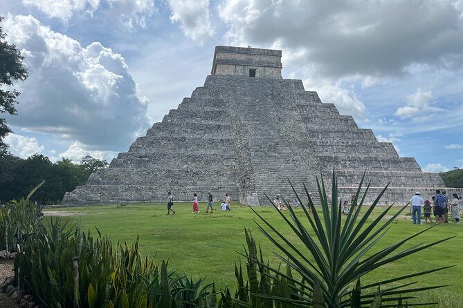 Deluxe Chichen Itza Ruins, Cenote & Valladolid Day Trip - Valladolid: A Colonial Charm Stop