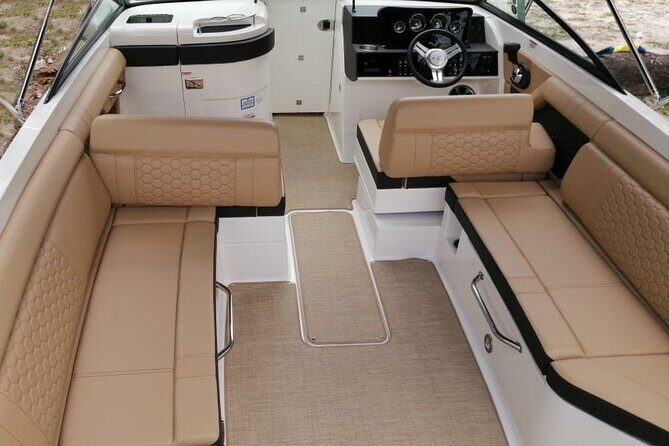 Deluxe Private Boats - 27 ft Sea Ray - Authentic Experiences from Past Guests
