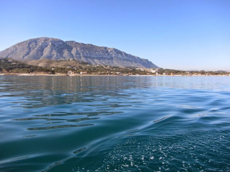 Denia: Cova tallada Catamaran Trip w/ Mussel Tasting & Wine - Key Points