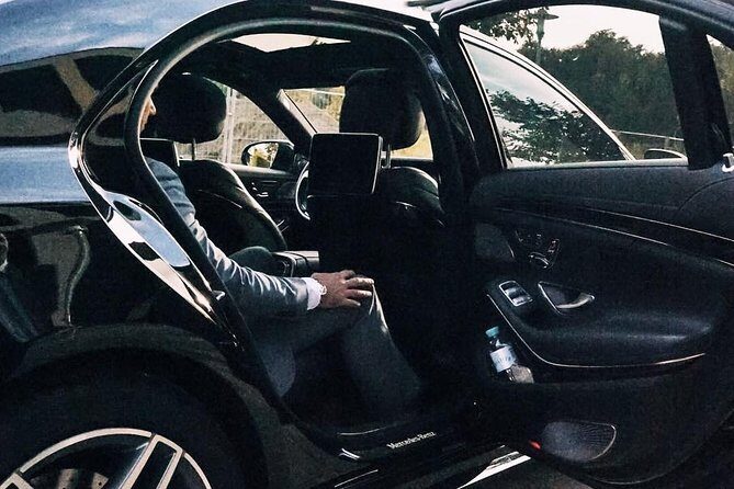 Departure Private Transfer: Gold Coast to Airport OOL in Business Car - Detailed Overview of the Transfer Experience