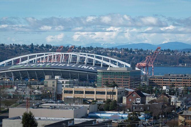 Departure Private Transfer: Seattle to Seattle Airport SEA in Business Car - Who Would Love This Service?
