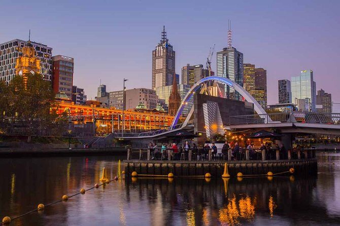 Departure Transfer from Melbourne to Melbourne Airport MEL in Van - FAQ