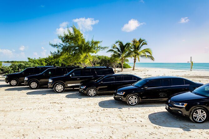 Departures in Luxury Sedan from Tulum to Cancun Airport - An In-Depth Look at the Transfer Experience