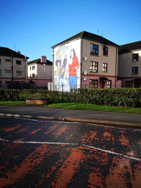 Derry City: The Bloody Sunday Story Walking Tour - Analyzing the Value