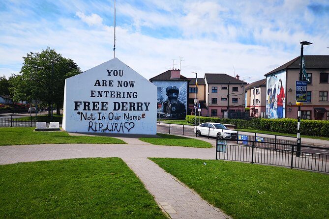 Derry City: The troubles Bogside walking tour - Key Points  
