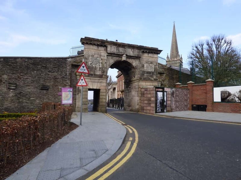 Derry: Derry Girls TV Show Filming Locations Tour - Key Points