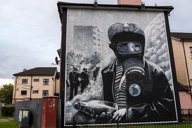 Derry Londonderry Private Luxury Full Day Tour From Belfast - Who Will Love This Experience?