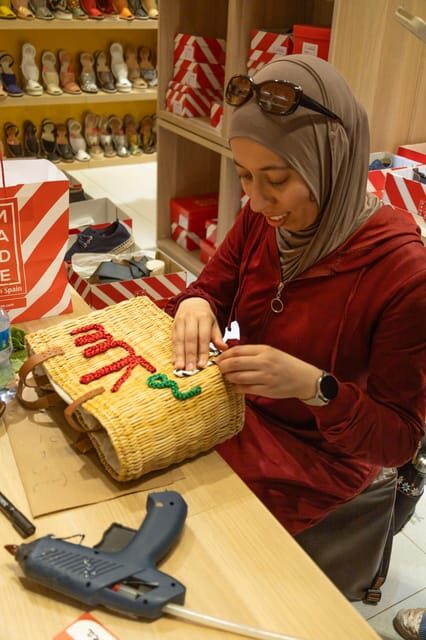 Design and Craft a Raffia Bag in Barcelona - Who Should Try This?
