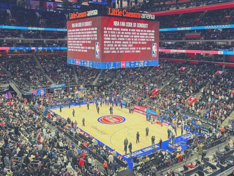 Detroit: Detroit Pistons Basketball Game Ticket - The Experience: What to Expect from Your Pistons Ticket