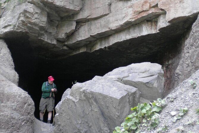 Devil's Hole to Whirlpool Loop Adventure Hike - Key Points