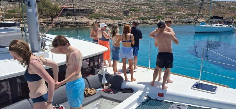 Dia Island Catamaran  Premium Lunch, Open Bar, Small Group - FAQs