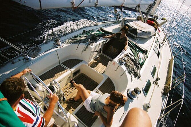 Dia island : Small Group Sailing Trip to Dia Island with Lunch - Practical Tips and Considerations