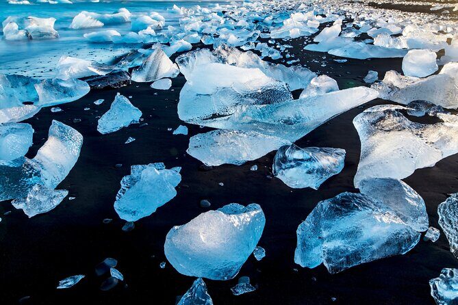 Diamond Beach & Jökulsárlón Floating Glacier Guided Day Tour - A Deep Dive into the Itinerary