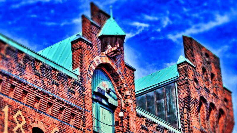 Die Kiez-Kapitän Hamburger Stadtführung & Speicherstadt Tour - The Spectacle of Speicherstadt and HafenCity