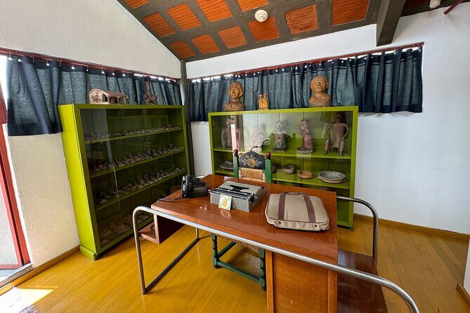Diego Rivera Frida Kahlo Studio House Tour - An In-Depth Look at the Tour Experience