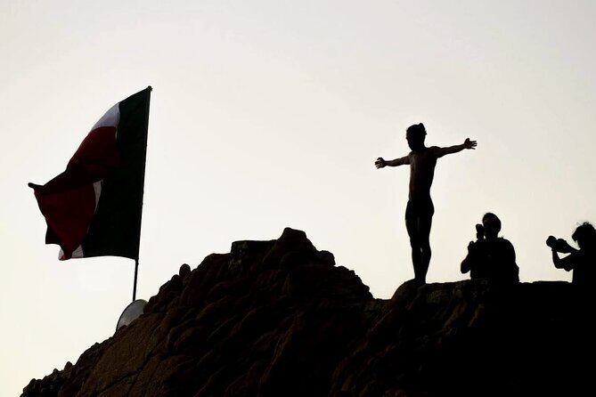 Different Versions of Sunset in "La Quebrada" High Cliff Divers - Final Words