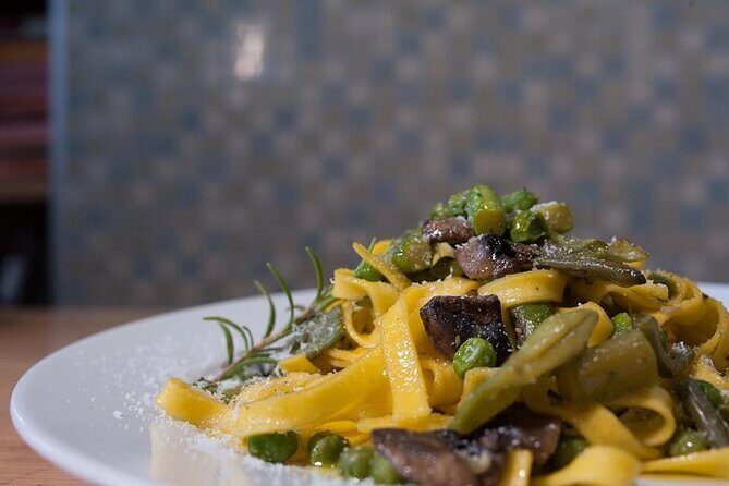 Dine & Enjoy a Cooking Demo at Local's Home in Pisa - Frequently Asked Questions