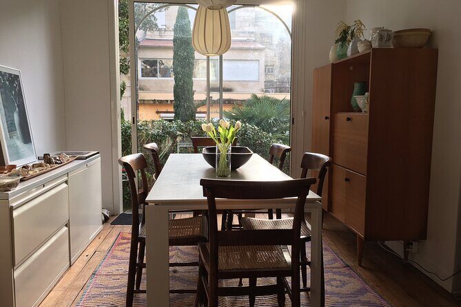 Dine With a Bordeaux Local in a Chartrons / Jardin Public Home - A Closer Look at the Experience