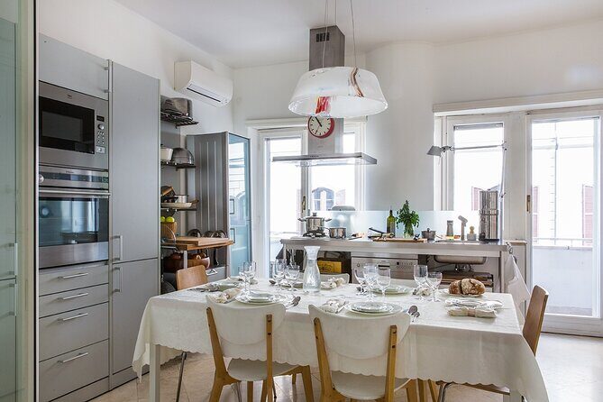 Dining Experience at a local's Home in Castellammare di Stabia with Show Cooking - FAQ
