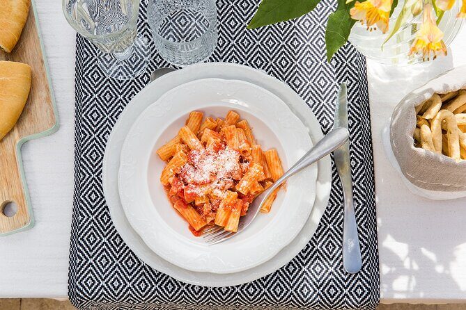 Dining Experience at a local's Home in Martina Franca with Show Cooking - Key Points
