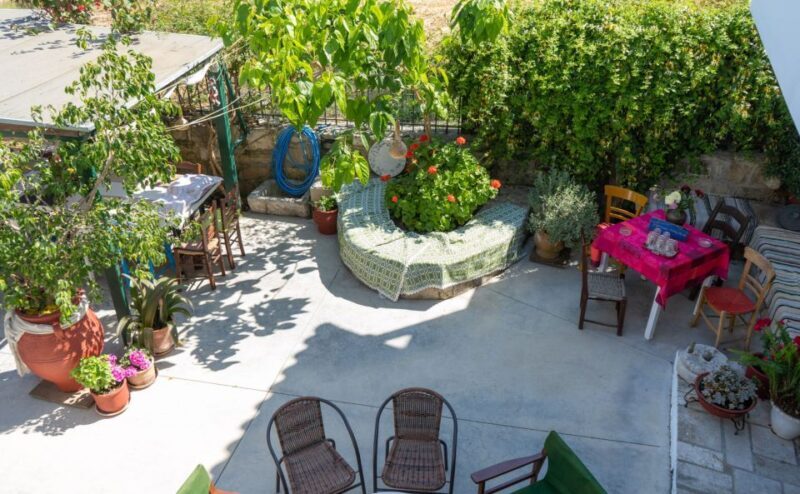 Dining In Rethymno: An Evening Of Cretan Cooking - Key Points