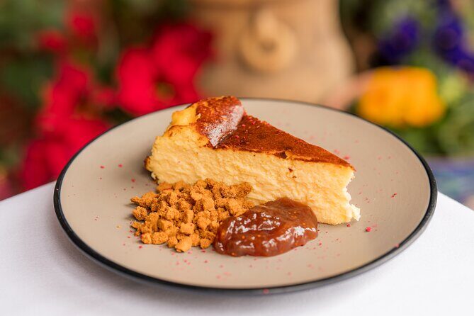 Dinner on a terrace in the Albayzin and a live flamenco show - Who Would Love This Experience?