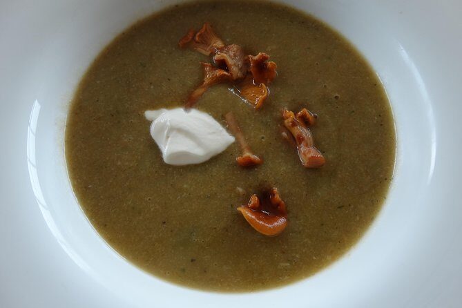 Dinner with a local family - Analyzing the Value and Price