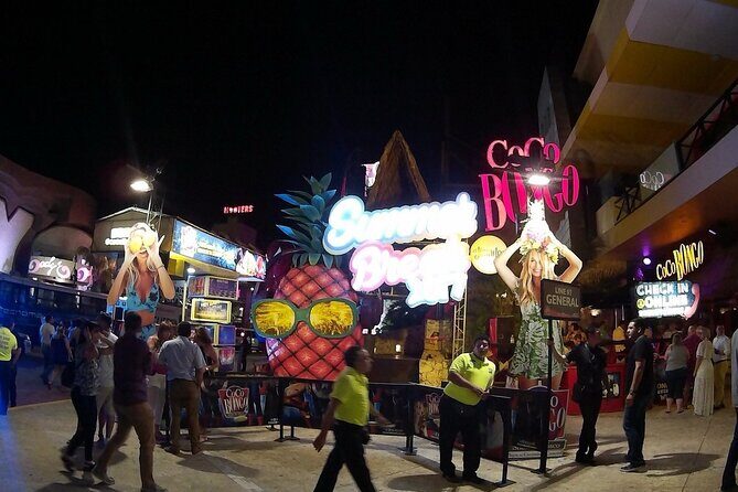 Direct access ticket to Coco Bongo Beach Club Cancun - Who Will Love This Experience?