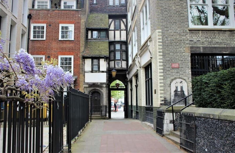 Disastrous London: Plague, Fire, and Revolution - Key Points