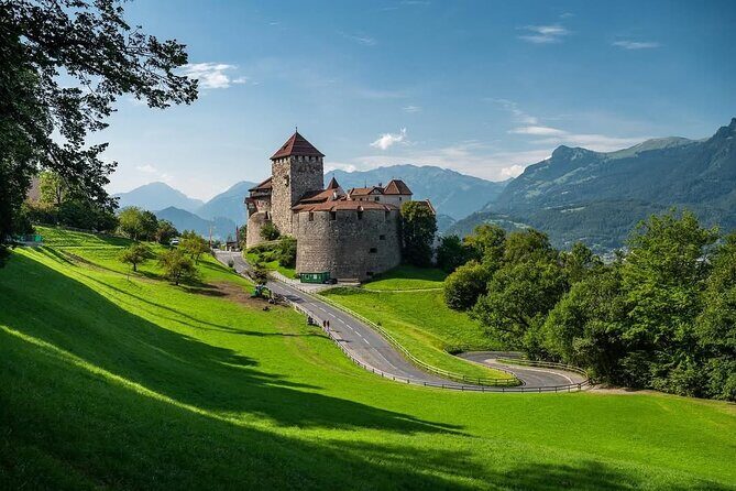 Discover 4 Countries in One Day from Zurich in Small Group - An In-Depth Look at the Itinerary