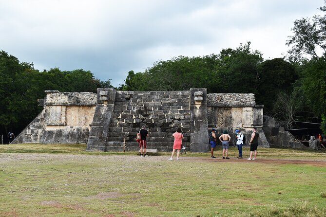 Discover Chichén Itzá & a Sacred Cenote. Lunch and transportation included. - Exploring the Itinerary: What to Expect