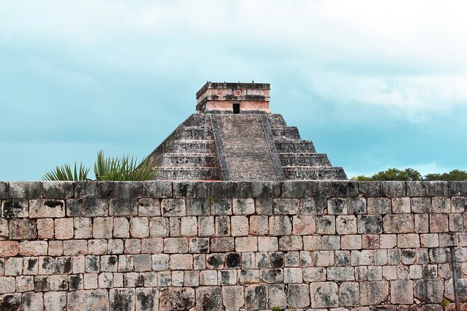 Discover Chichén Itzá & a Sacred Cenote. Lunch and transportation included. - Who Should Consider This Tour?