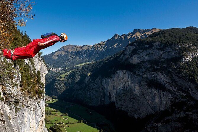 Discover Lauterbrunnen with CHEESE & CHOCOLATE - The Trümmelbachfalle Experience