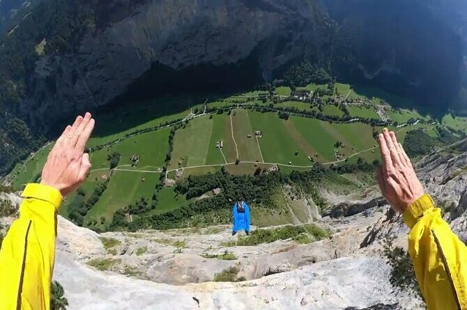 Discover Lauterbrunnen with CHEESE & CHOCOLATE - Tasting Swiss Cheeses and Chocolates
